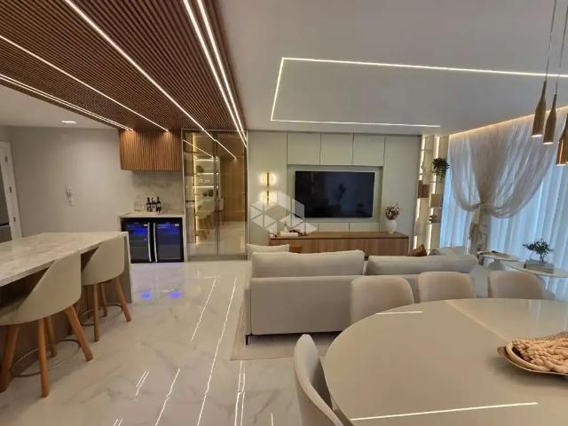 Apartamento para Venda em Balneário Camboriú/SC Centro 4 Quartos