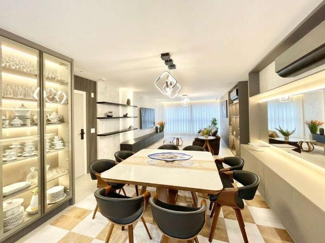 Apartamento para Venda em Balneário Camboriú/SC Centro 4 Quartos