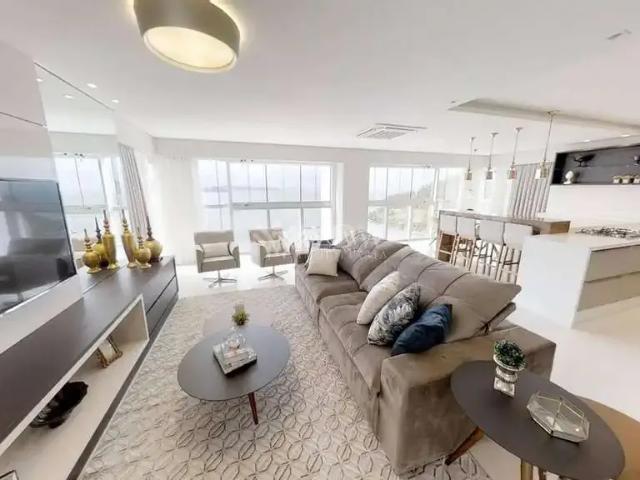 Apartamento para Venda em Balneário Camboriú/SC Centro 4 Quartos