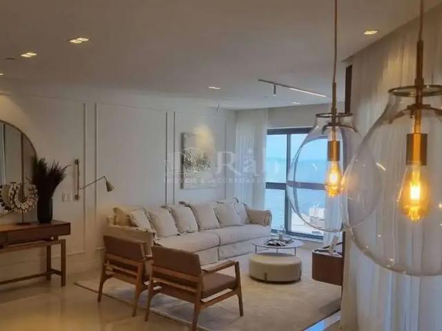 Apartamento para Venda em Balneário Camboriú/SC Centro 4 Quartos