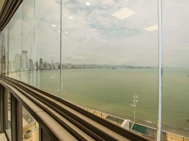 Apartamento para Venda em Balneário Camboriú/SC Centro 4 Quartos
