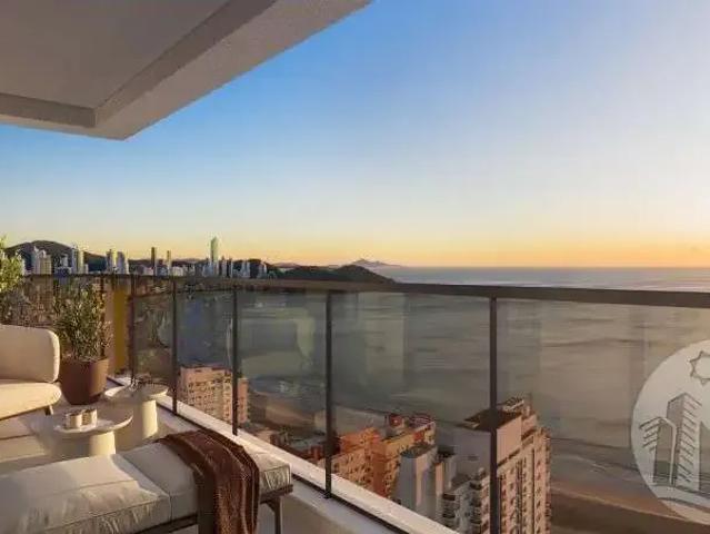 Apartamento para Venda em Balneário Camboriú/SC Centro 4 Quartos
