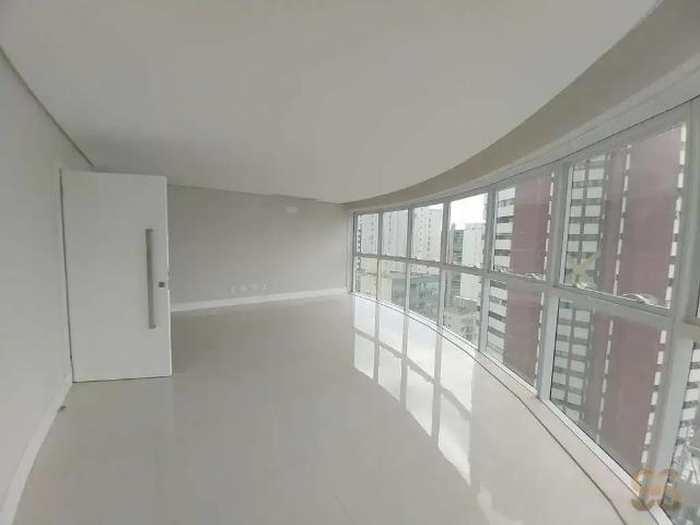 Apartamento para Venda em Balneário Camboriú/SC Centro 4 Quartos