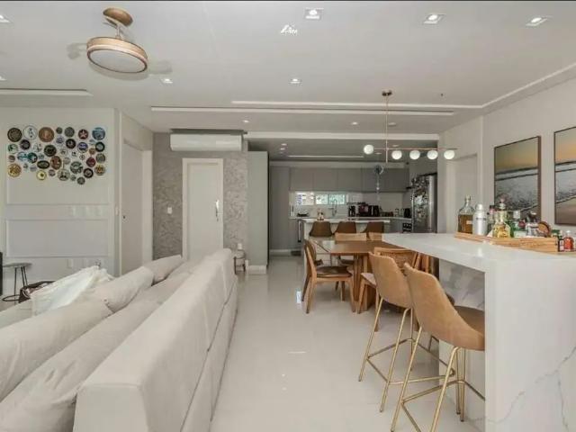 Apartamento para Venda em Balneário Camboriú/SC Centro 4 Quartos