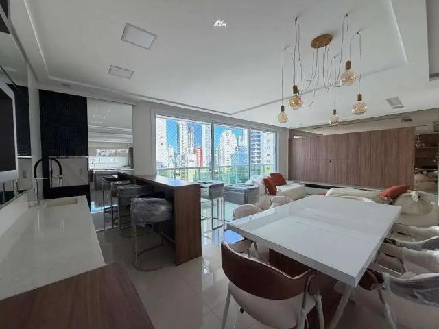 Apartamento para Venda em Balneário Camboriú/SC Centro 4 Quartos