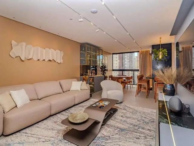Apartamento para Venda em Balneário Camboriú/SC Centro 3 Quartos