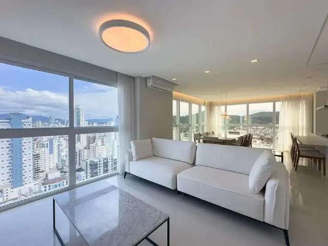 Apartamento para Venda em Balneário Camboriú/SC Centro 4 Quartos