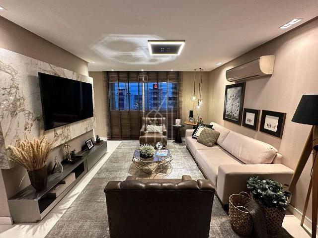 Apartamento para Venda em Balneário Camboriú/SC Centro 4 Quartos