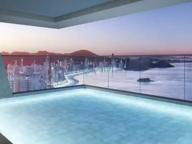 Apartamento para Venda em Balneário Camboriú/SC Centro 4 Quartos