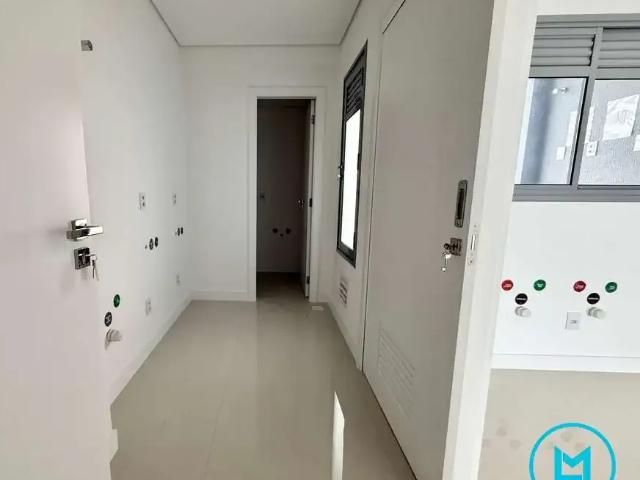 Apartamento para Venda em Balneário Camboriú/SC Centro 4 Quartos