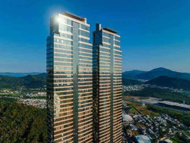 Apartamento para Venda em Balneário Camboriú/SC Centro 4 Quartos