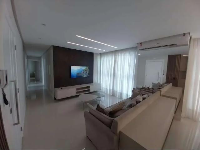 Apartamento para Venda em Balneário Camboriú/SC Centro 4 Quartos