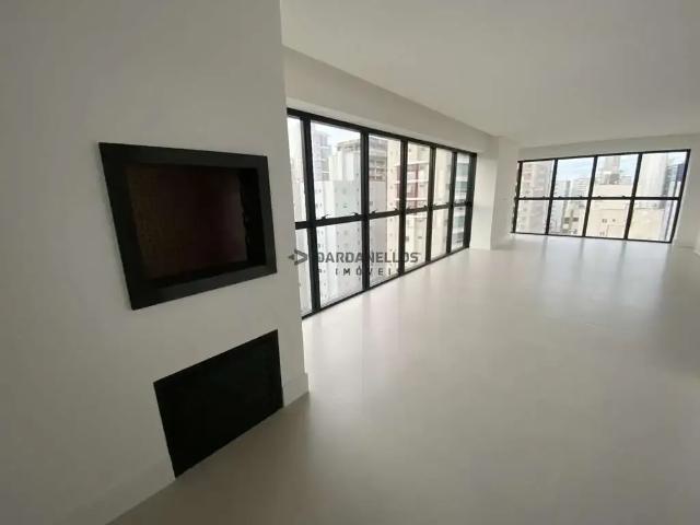 Apartamento para Venda em Balneário Camboriú/SC Centro 4 Quartos