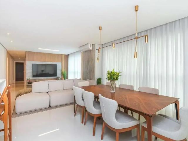 Apartamento para Venda em Balneário Camboriú/SC Centro 4 Quartos
