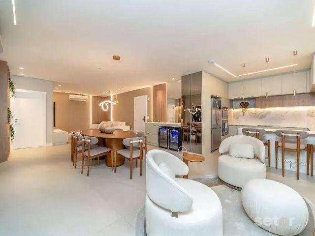 Apartamento para Venda em Balneário Camboriú/SC Centro 4 Quartos