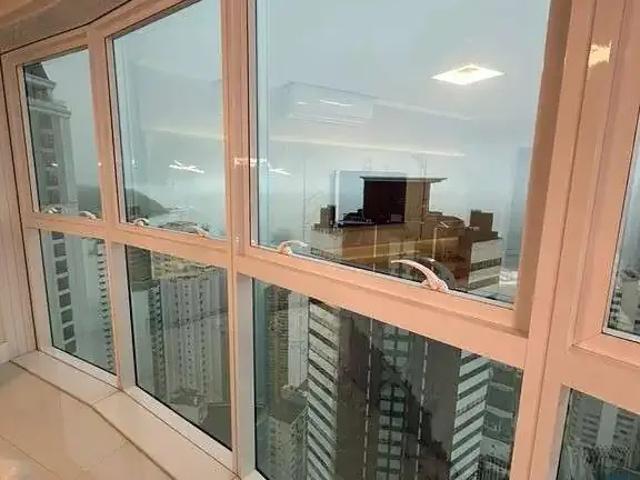 Apartamento para Venda em Balneário Camboriú/SC Centro 4 Quartos