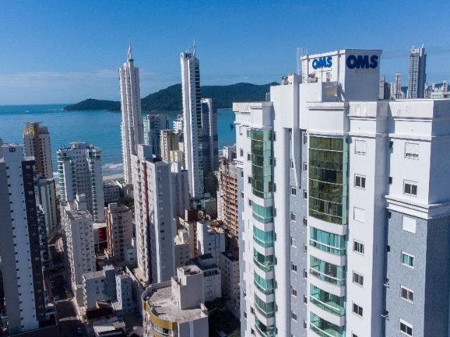 Apartamento para Venda em Balneário Camboriú/SC Centro 4 Quartos