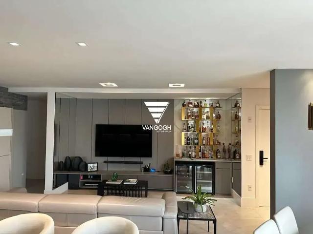 Apartamento para Venda em Balneário Camboriú/SC Centro 4 Quartos