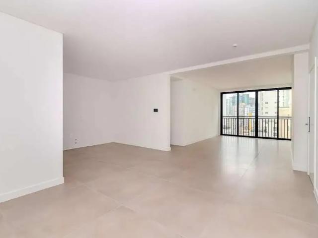 Apartamento para Venda em Balneário Camboriú/SC Centro 4 Quartos
