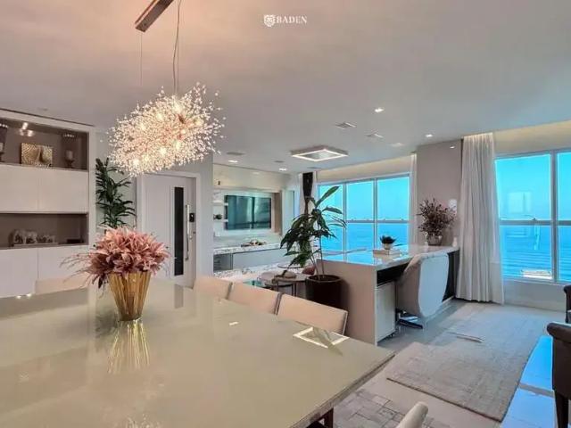 Apartamento para Venda em Balneário Camboriú/SC Centro 4 Quartos