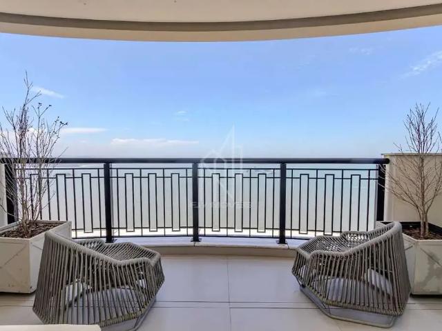 Apartamento para Venda em Balneário Camboriú/SC Centro 5 Quartos