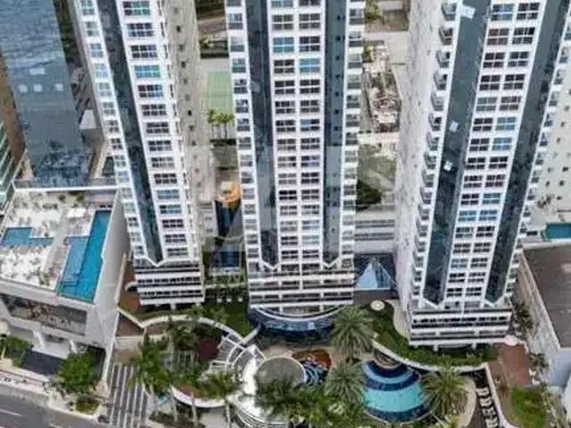 Apartamento para Venda em Balneário Camboriú/SC Centro 5 Quartos