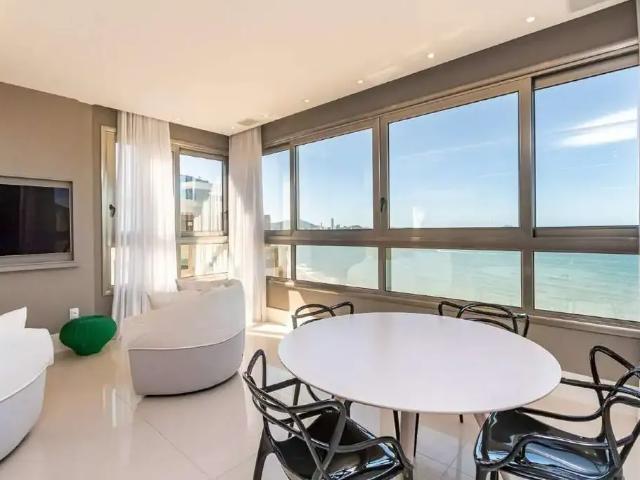 Apartamento para Venda em Balneário Camboriú/SC Centro 5 Quartos