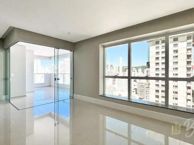 Apartamento para Venda em Balneário Camboriú/SC Centro 5 Quartos
