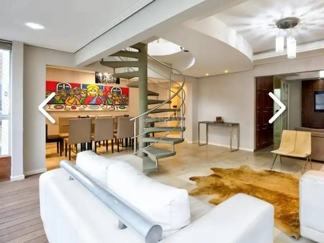 Apartamento para Venda em Balneário Camboriú/SC Centro 5 Quartos