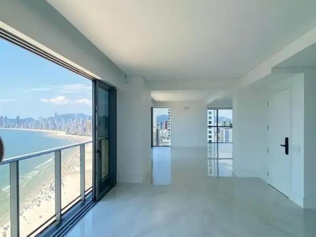 Apartamento para Venda em Balneário Camboriú/SC Centro 5 Quartos