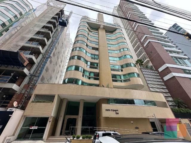 Apartamento para Venda em Balneário Camboriú/SC Centro 6 Quartos