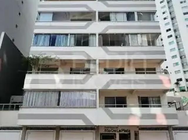 Apartamento para Venda em Balneário Camboriú/SC Centro 2 Quartos