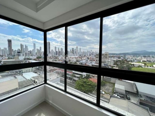 Apartamento para Venda em Balneário Camboriú/SC Centro 2 Quartos