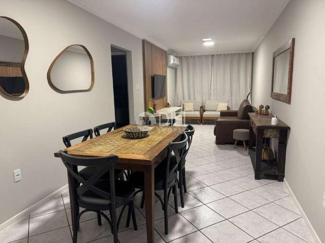 Apartamento para Venda em Balneário Camboriú/SC Centro 2 Quartos