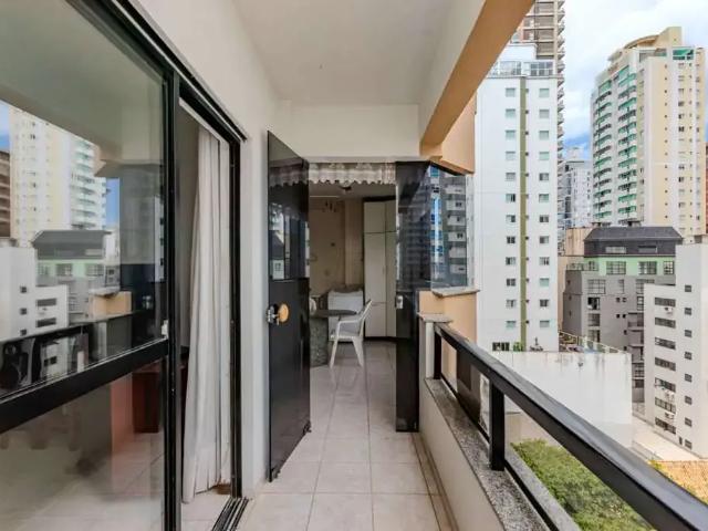 Apartamento para Venda em Balneário Camboriú/SC Centro 2 Quartos