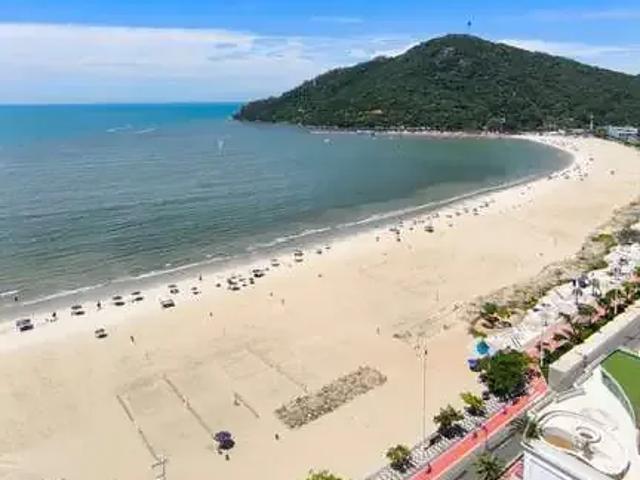 Apartamento para Venda em Balneário Camboriú/SC Centro 2 Quartos