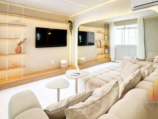 Apartamento para Venda em Balneário Camboriú/SC Centro 2 Quartos