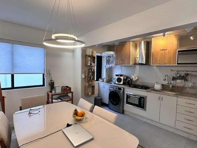 Apartamento para Venda em Balneário Camboriú/SC Centro 2 Quartos