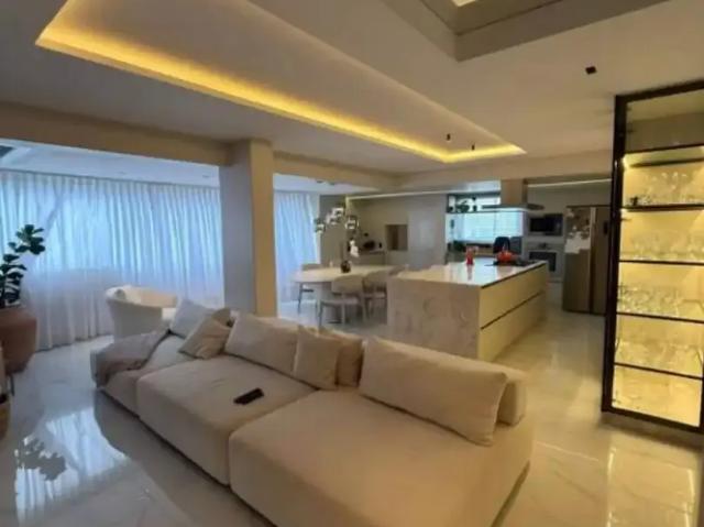 Apartamento para Venda em Balneário Camboriú/SC Centro 2 Quartos