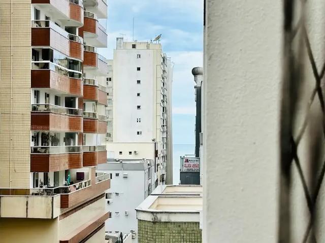 Apartamento para Venda em Balneário Camboriú/SC Centro 2 Quartos