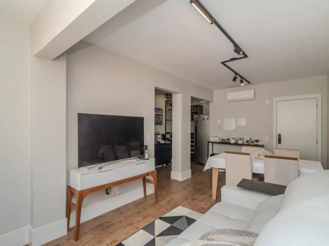 Apartamento para Venda em Balneário Camboriú/SC Centro 2 Quartos