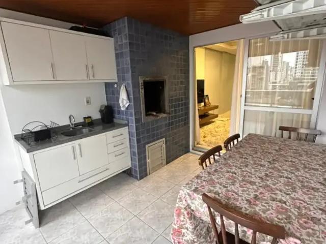 Apartamento para Venda em Balneário Camboriú/SC Centro 2 Quartos