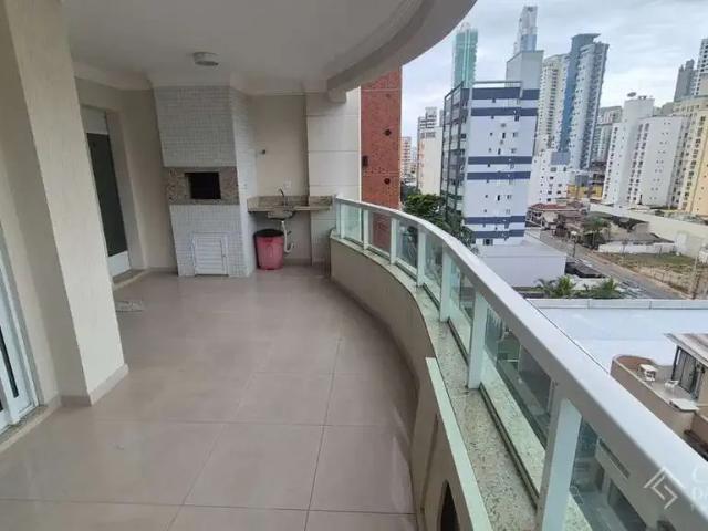Apartamento para Venda em Balneário Camboriú/SC Centro 2 Quartos