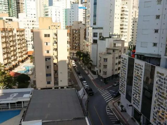 Apartamento para Venda em Balneário Camboriú/SC Centro 2 Quartos