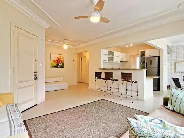 Apartamento para Venda em Balneário Camboriú/SC Centro 2 Quartos