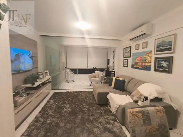 Apartamento para Venda em Balneário Camboriú/SC Centro 2 Quartos