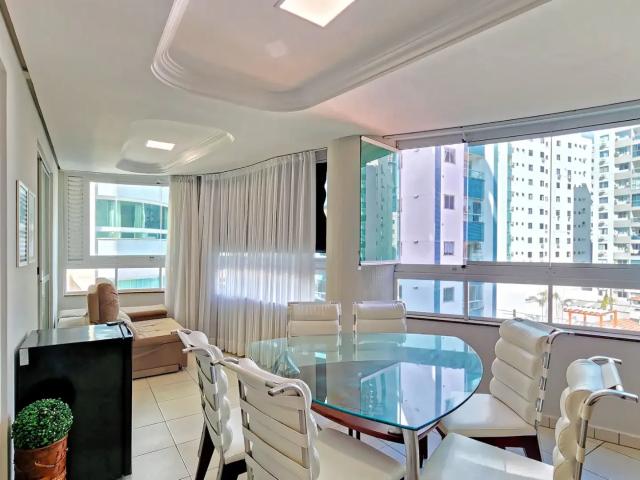 Apartamento para Venda em Balneário Camboriú/SC Centro 2 Quartos