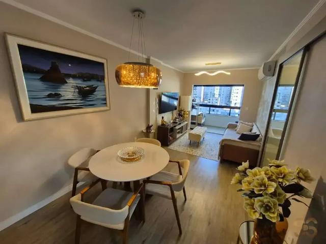 Apartamento para Venda em Balneário Camboriú/SC Centro 2 Quartos