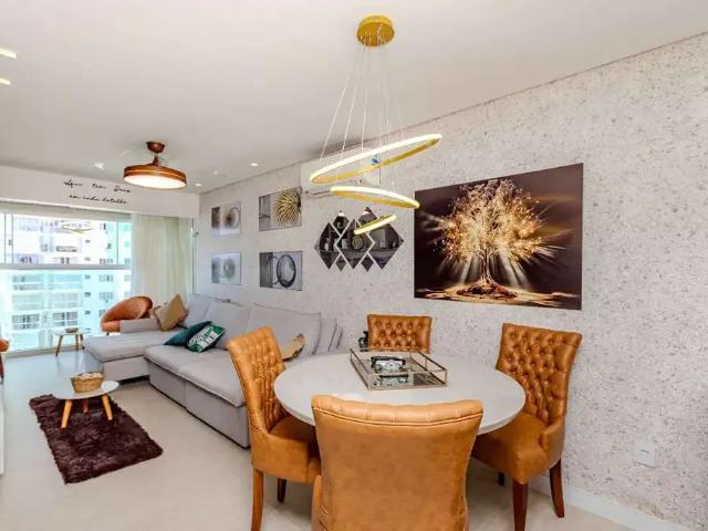 Apartamento para Venda em Balneário Camboriú/SC Centro 2 Quartos
