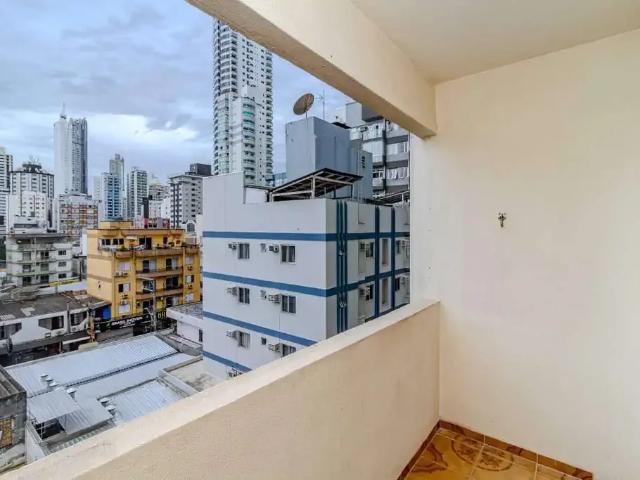 Apartamento para Venda em Balneário Camboriú/SC Centro 2 Quartos